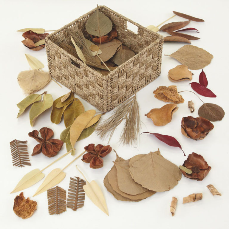 20 ideas for creating treasure baskets